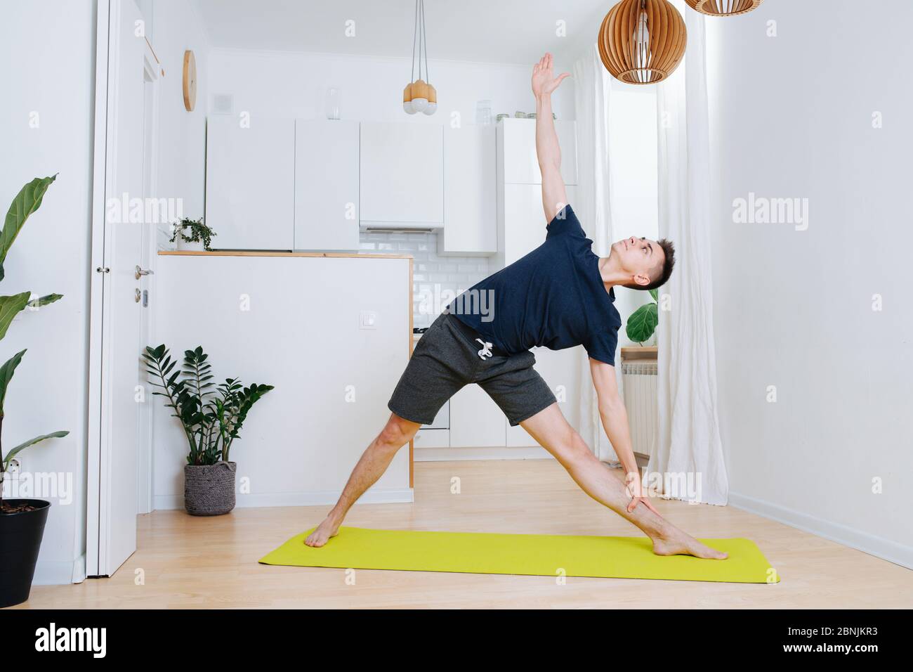 Side body bend hi-res stock photography and images - Alamy