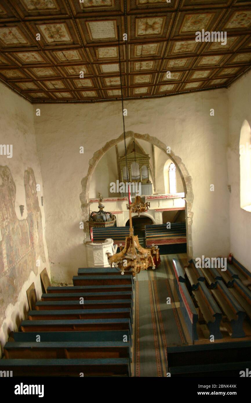 Altar inside medieval 13th century church hi-res stock photography and ...