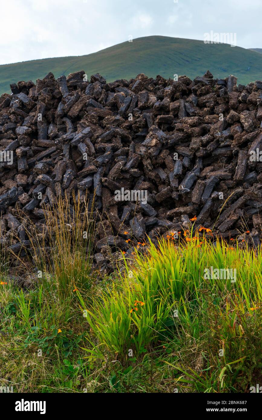 Ireland peat extraction hi-res stock photography and images - Alamy