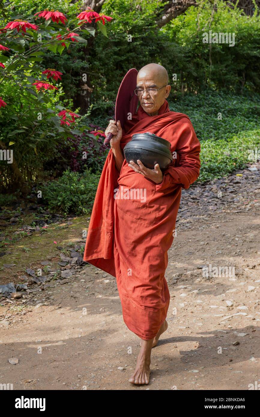 Buddhist Monks In Burma Or Myanmar Stock Photo - Alamy