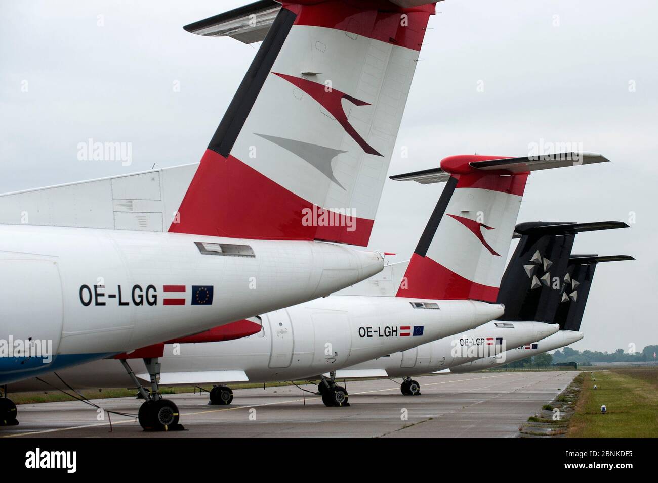 Foreign aircraft hi-res stock photography and images - Alamy