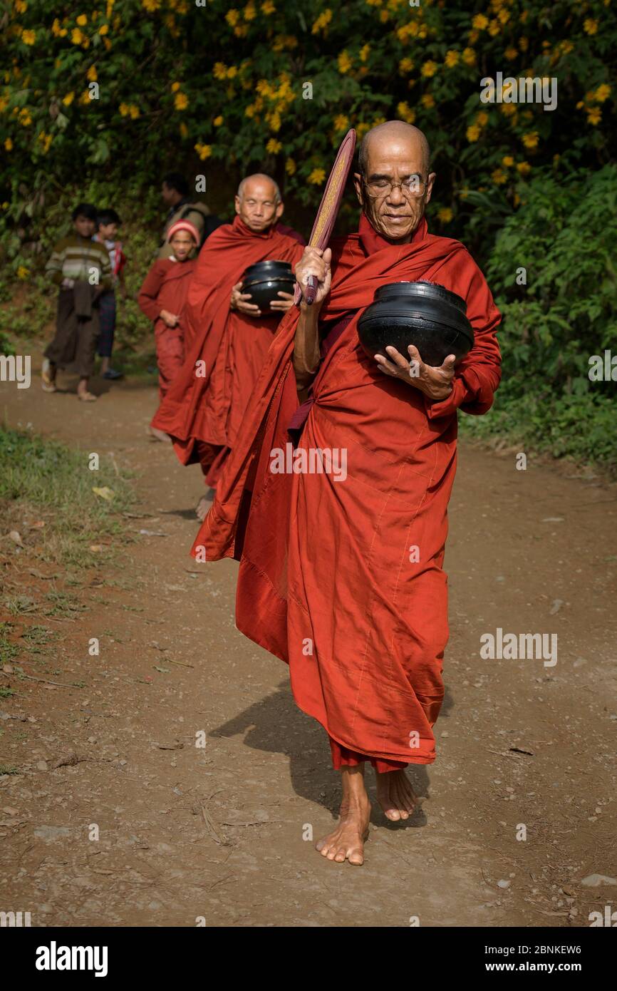 Buddhist Monks In Burma Or Myanmar Stock Photo - Alamy