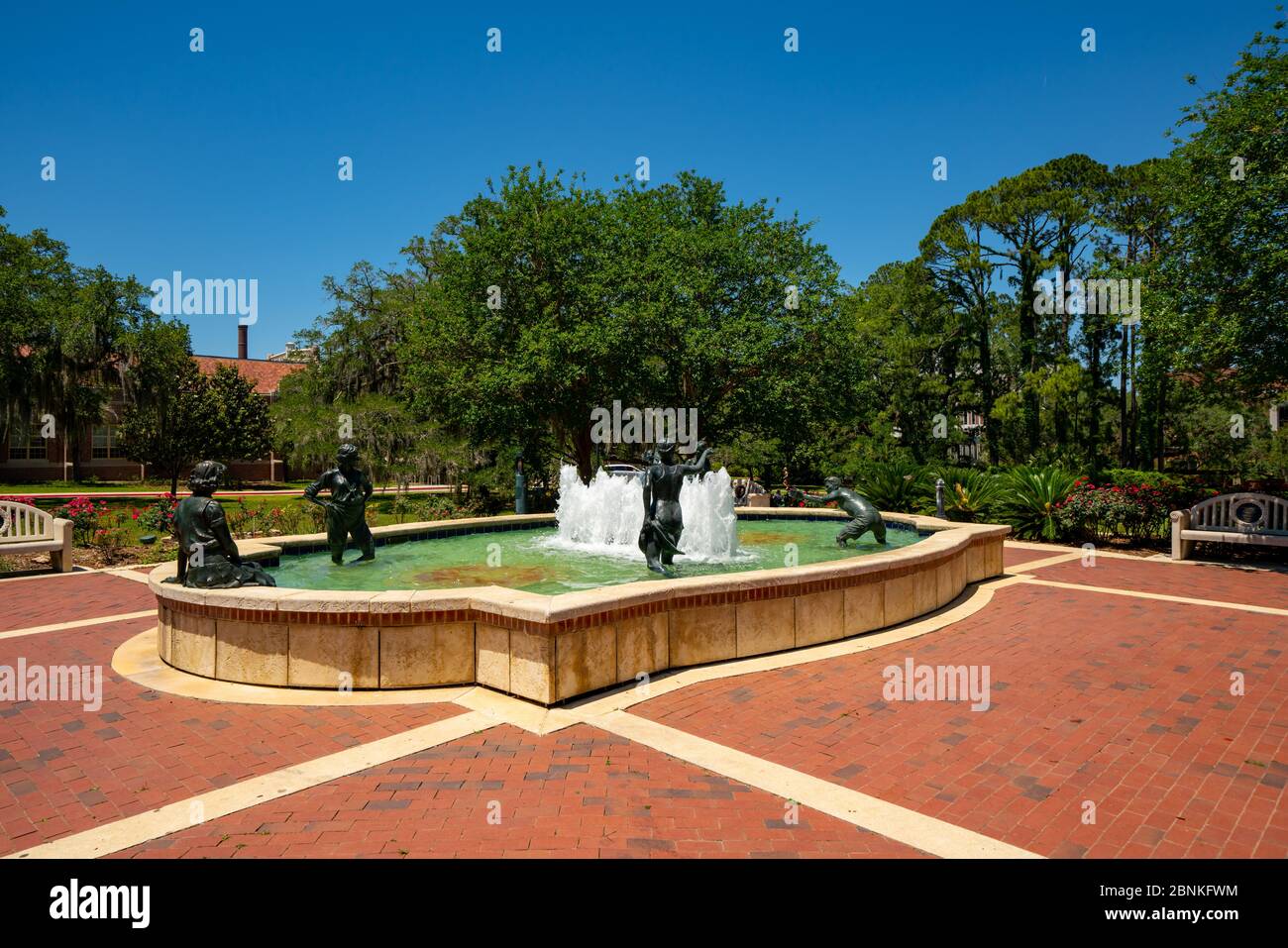 Fsu fountain hi-res stock photography and images - Alamy