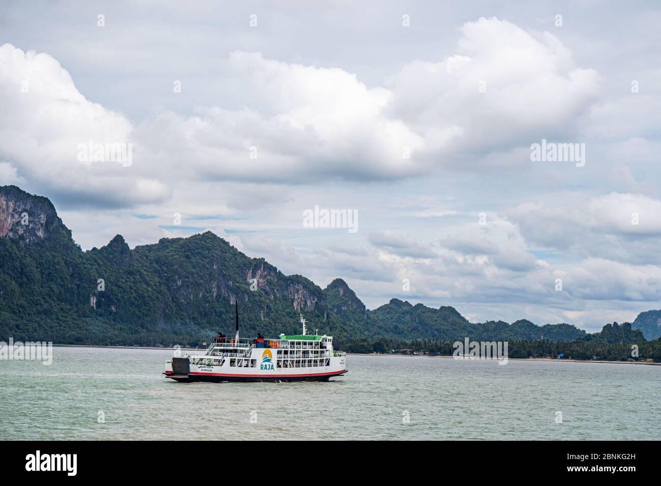Thailand, Koh Samui May 20-2019 : sea ferries. crossing to Koh Samui ...