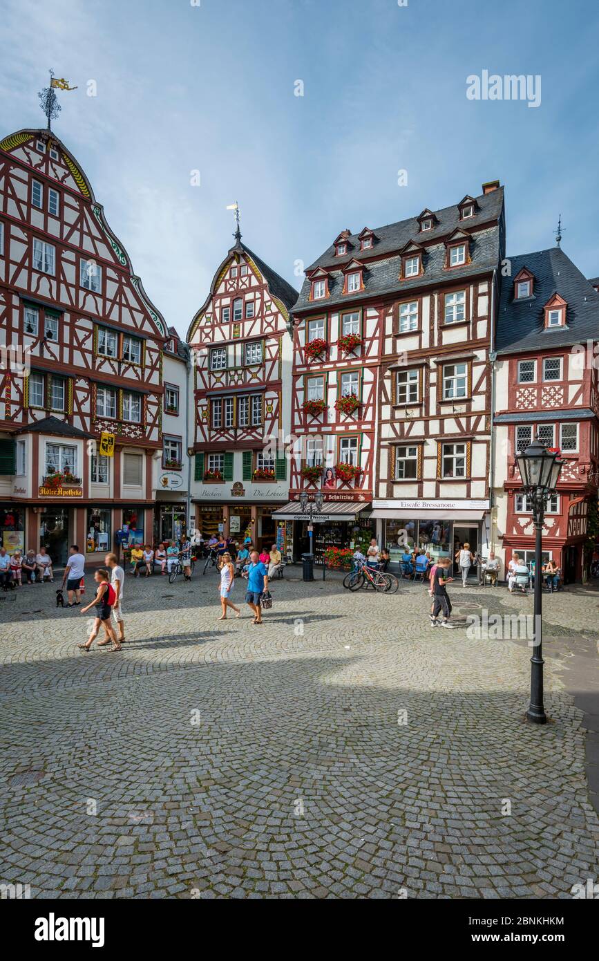 historic market square of Bernkastel-Kues, Middle Mosel, centuries-old ...