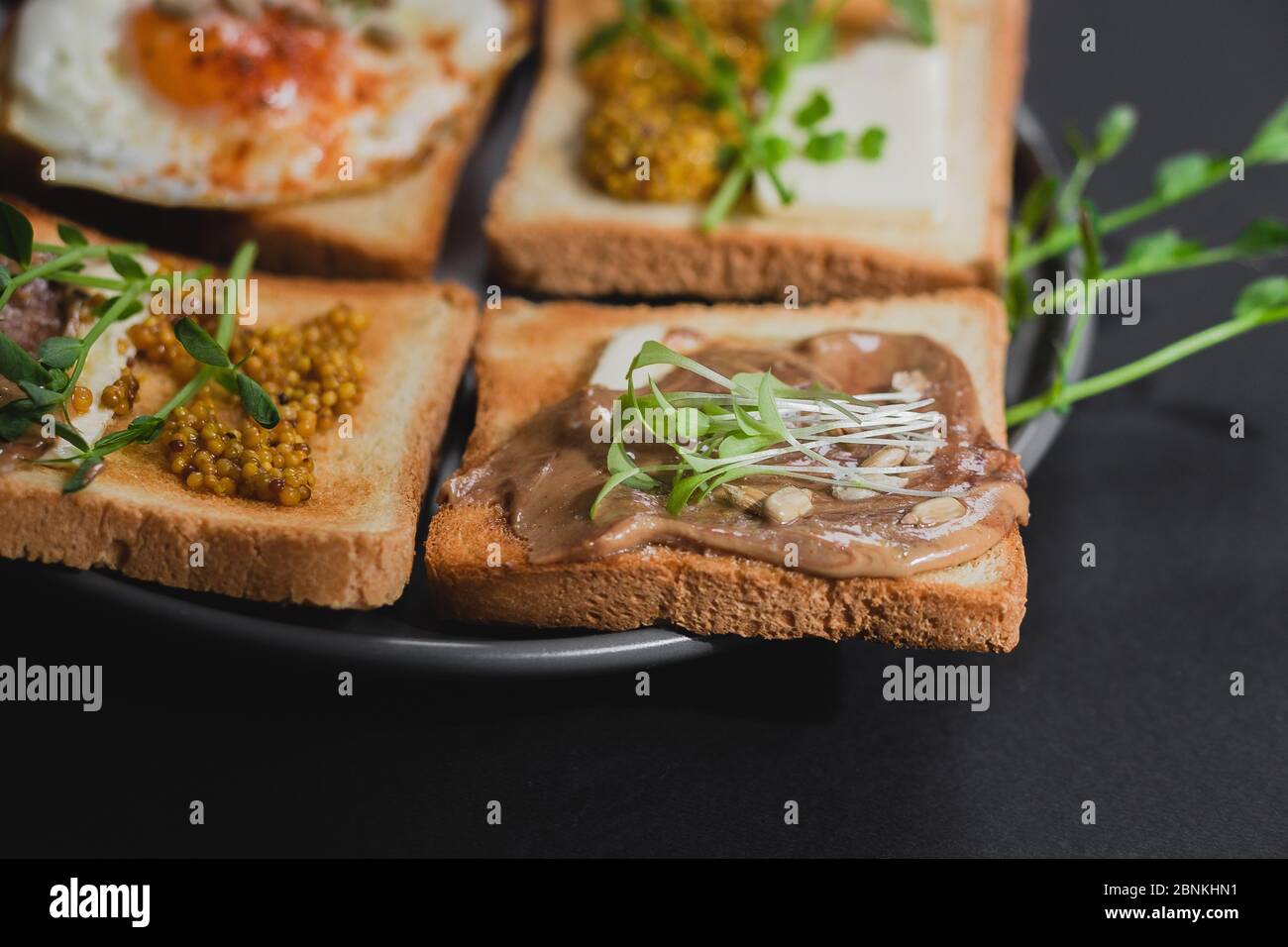 Fast paste hi-res stock photography and images - Alamy