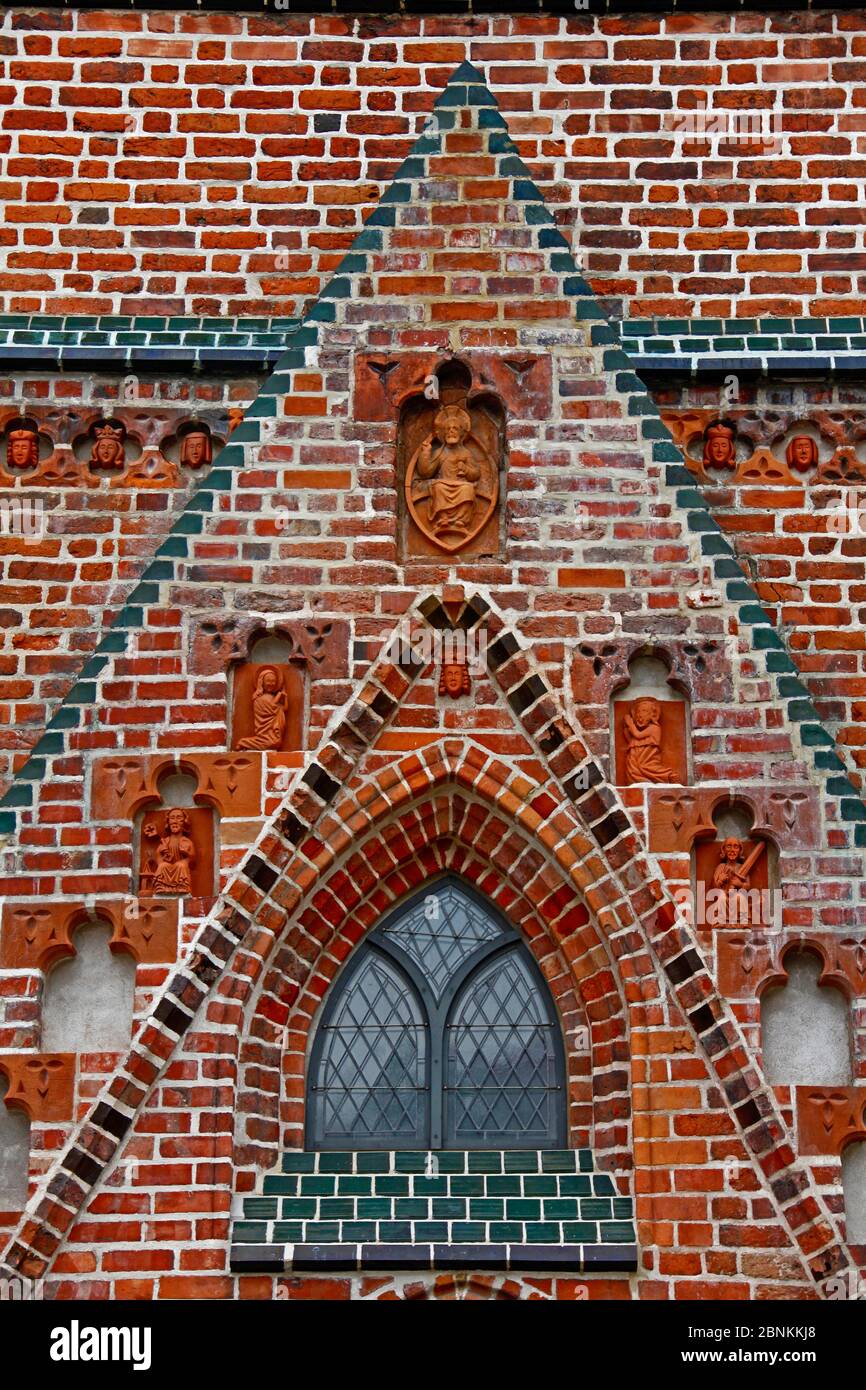 Baltic States, Estonia, Tartu, facade, Johanneskirche, brick church ...