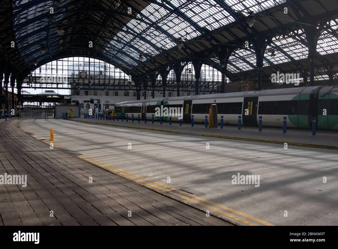 Inside brighton station hi-res stock photography and images - Alamy