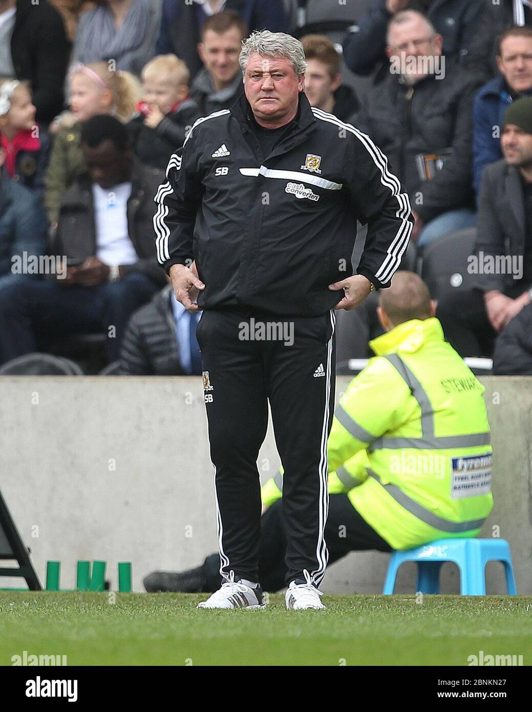KINGSTON UPON HULL, ENGLAND - Hull City manager Steve Bruce during the ...