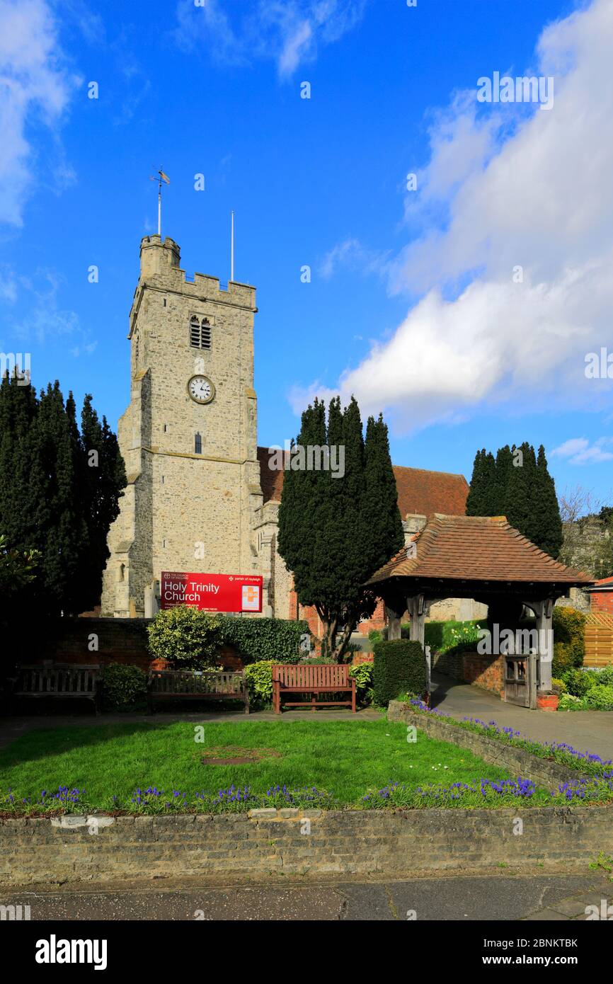 Summer view of the Holy Trinity church, Rayleigh town, Essex County ...