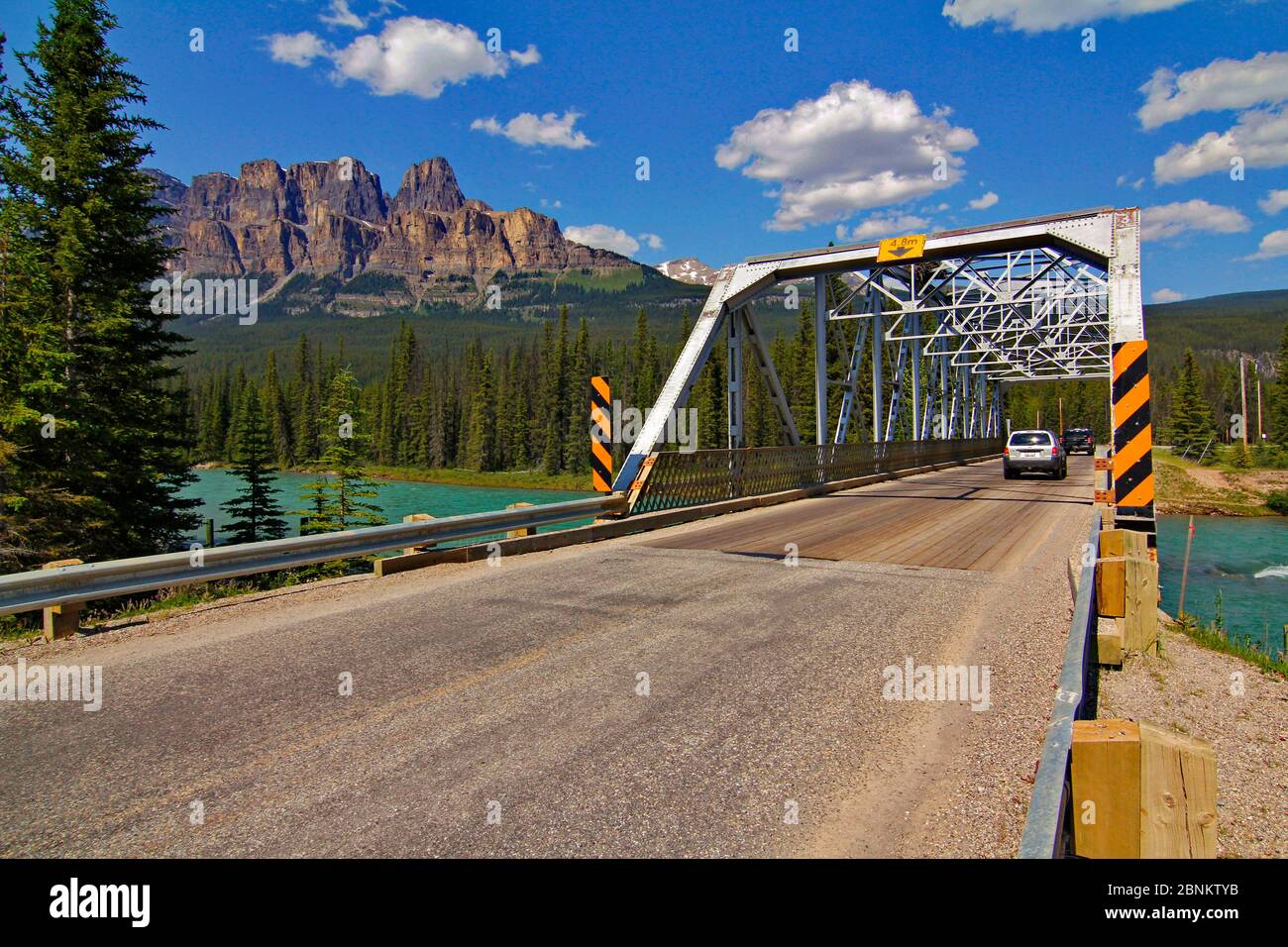 Castle Junction, Bow River, Castle Mountain, Banff National Park ...