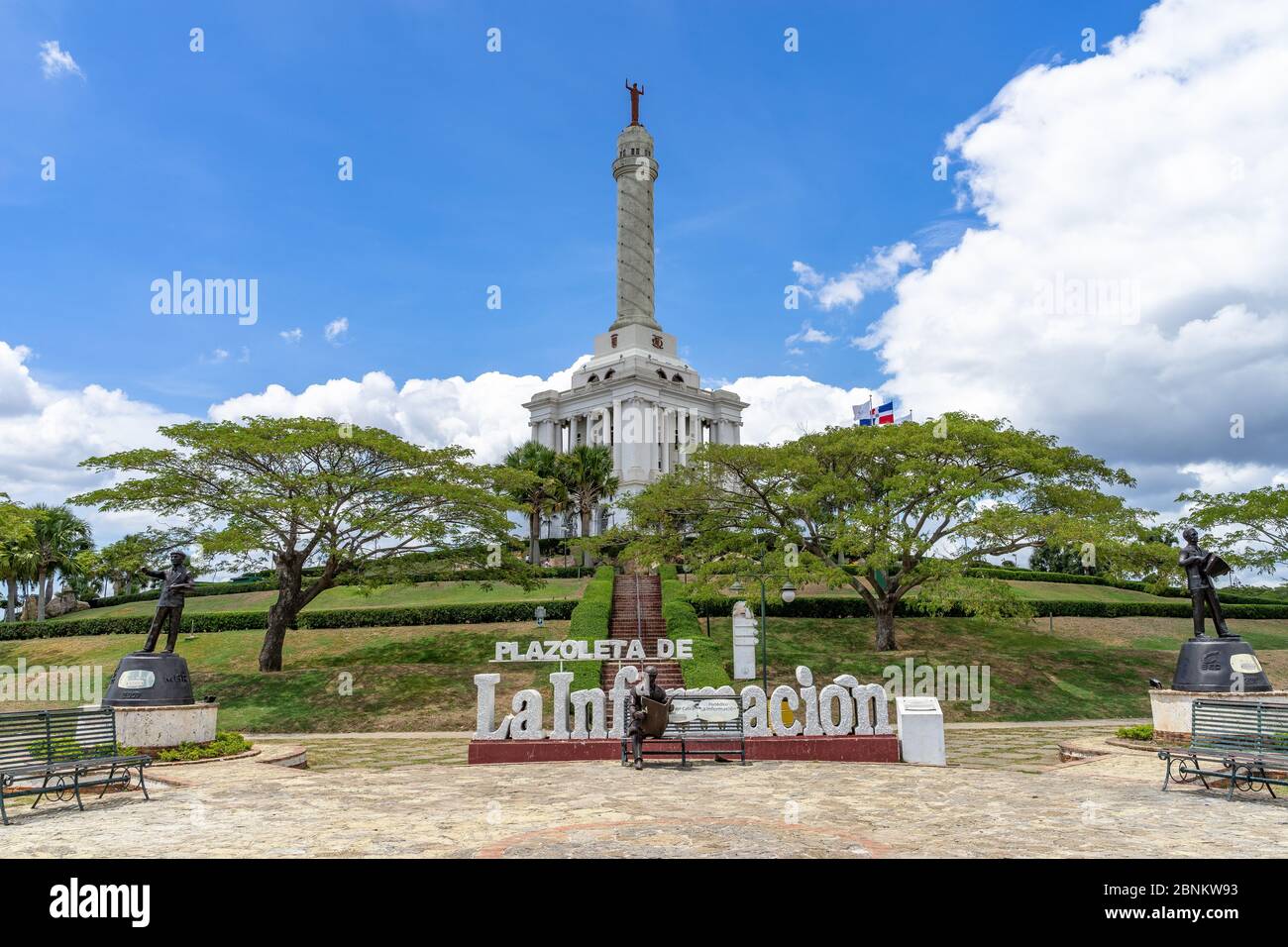 Monumento santiago hi-res stock photography and images - Alamy