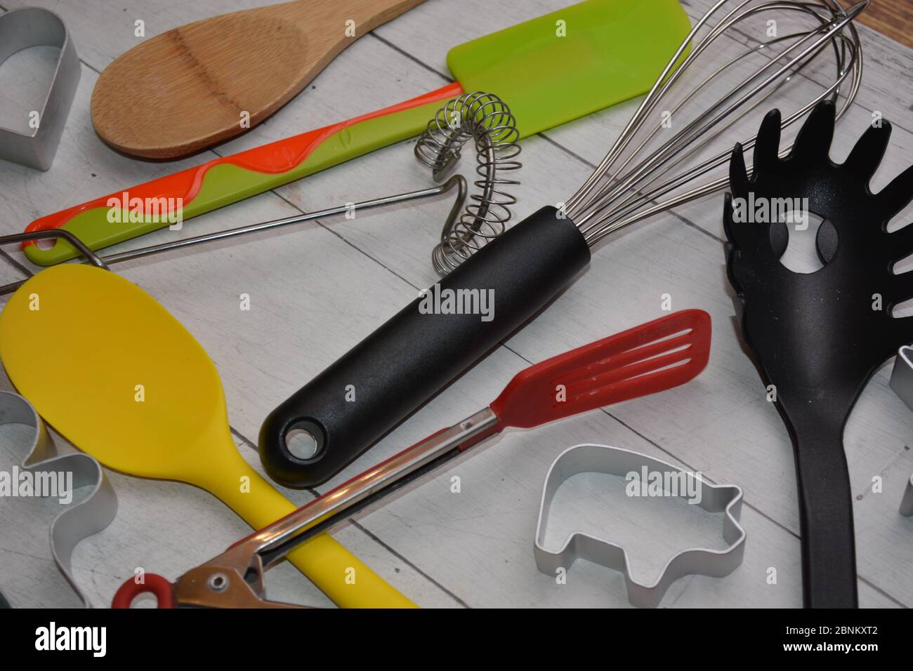 kitchen utensils food tools Stock Photo - Alamy