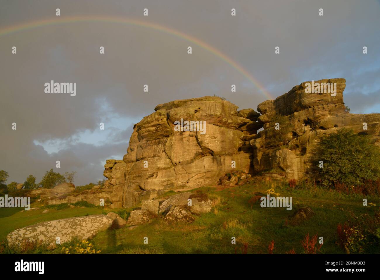 Balancing rocks formations hi-res stock photography and images - Alamy