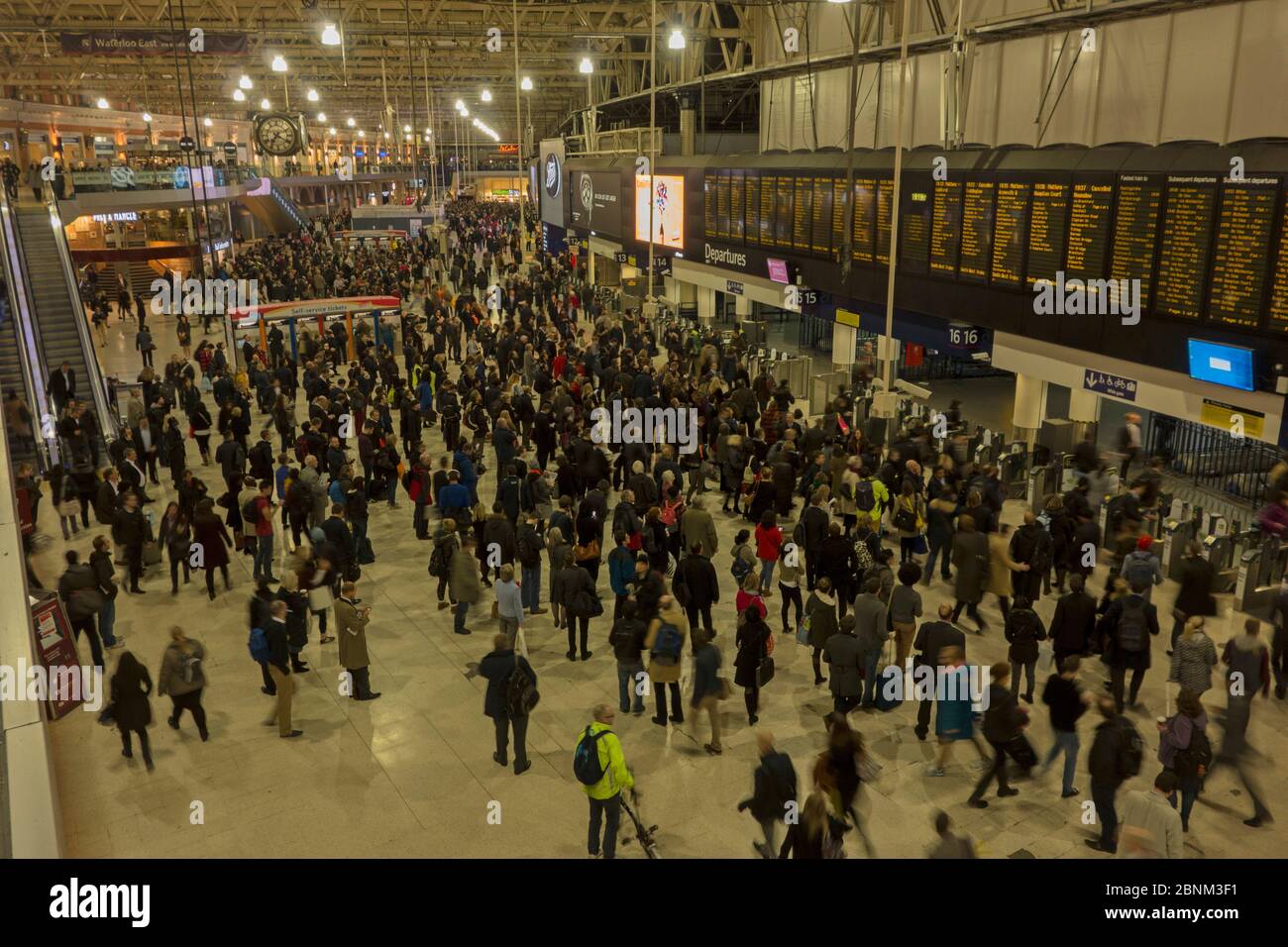 London peak hour hi-res stock photography and images - Alamy