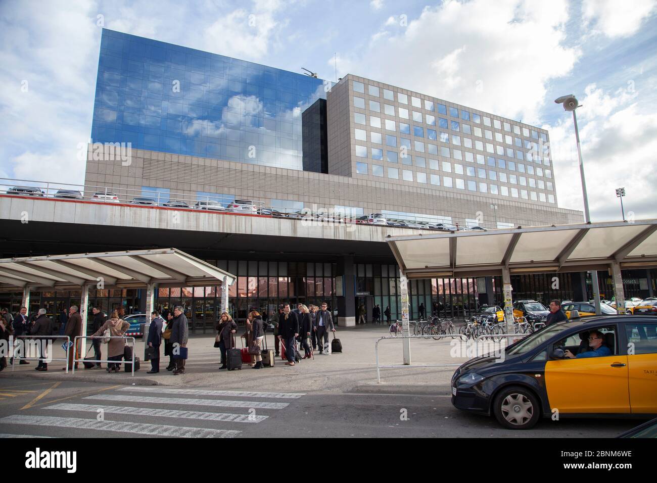 Facade of the Barcelona Sans railway station Stock Photo - Alamy