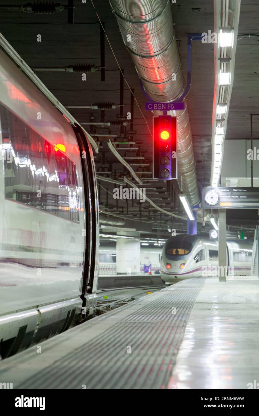 Barcelona Sans railway station Stock Photo - Alamy