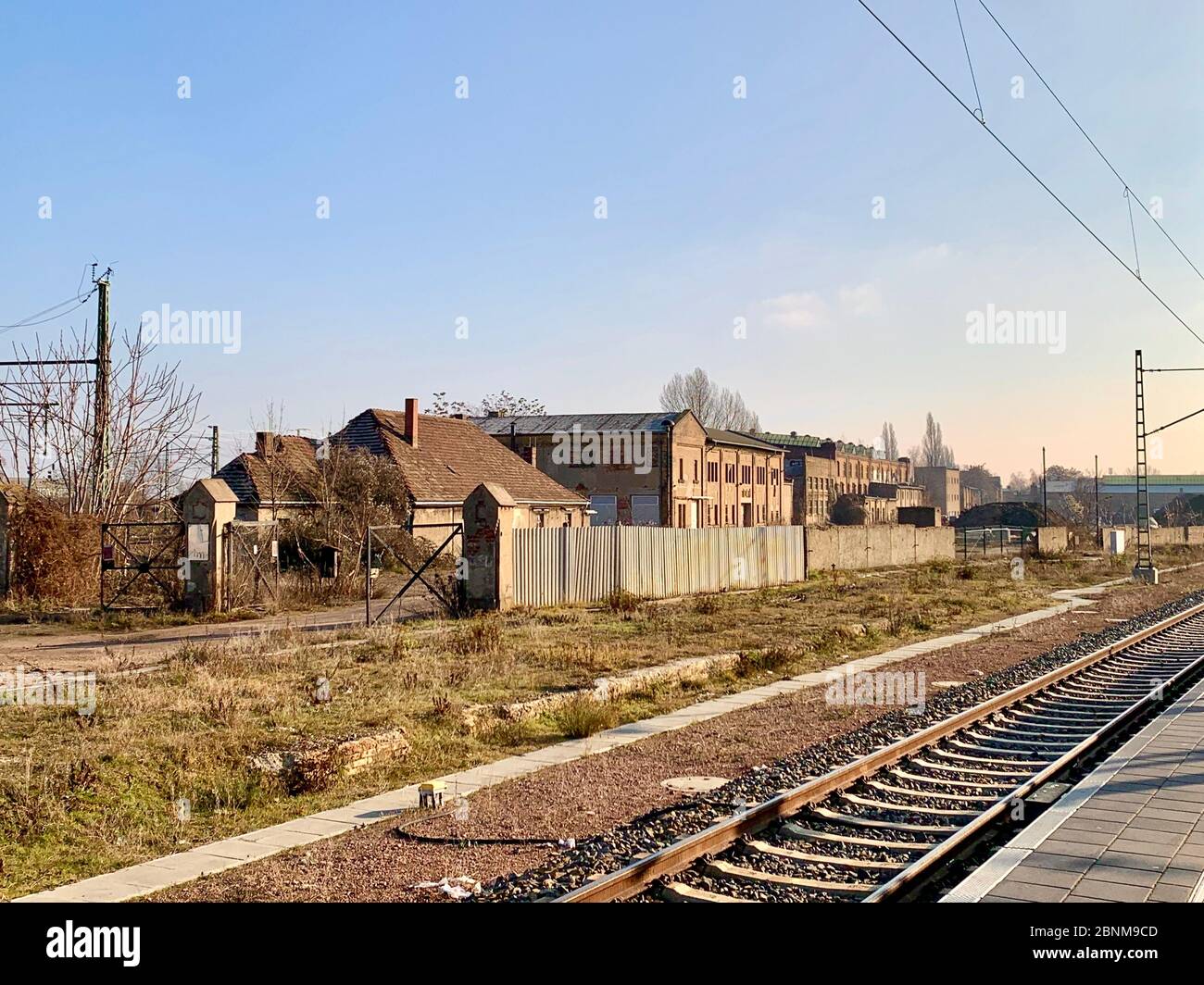 Empty rail stations hi-res stock photography and images - Alamy