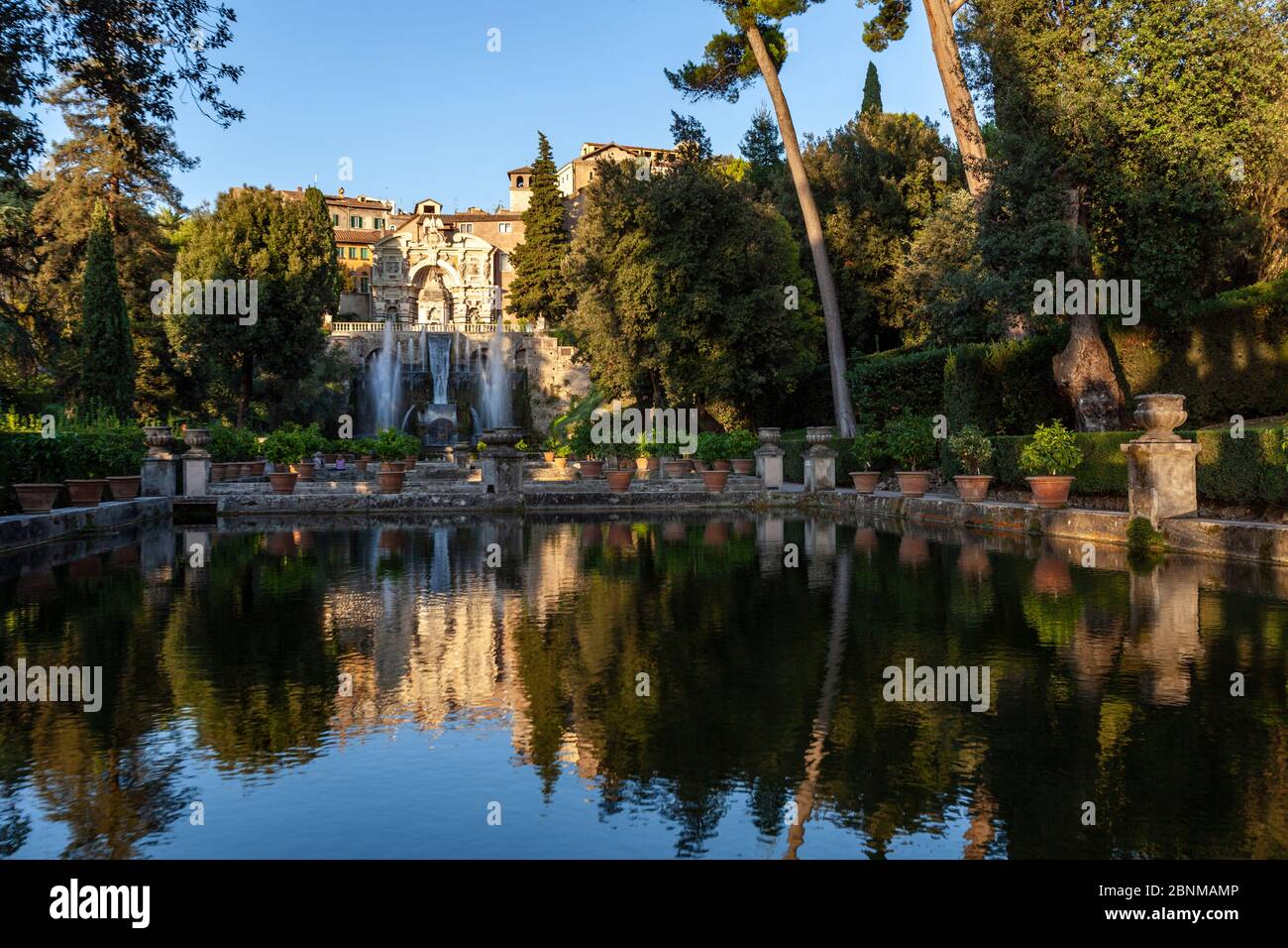 The fish ponds, Villa d'Este, Italian Renaissance garden, Tivoli, Italy ...