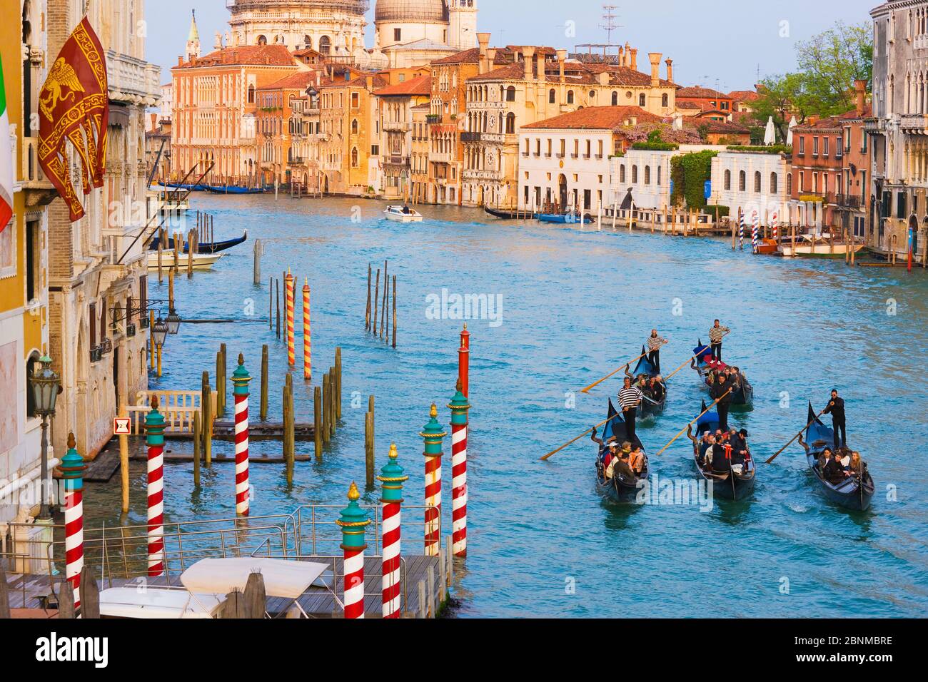 Group Of Gondolas High Resolution Stock Photography and Images - Alamy