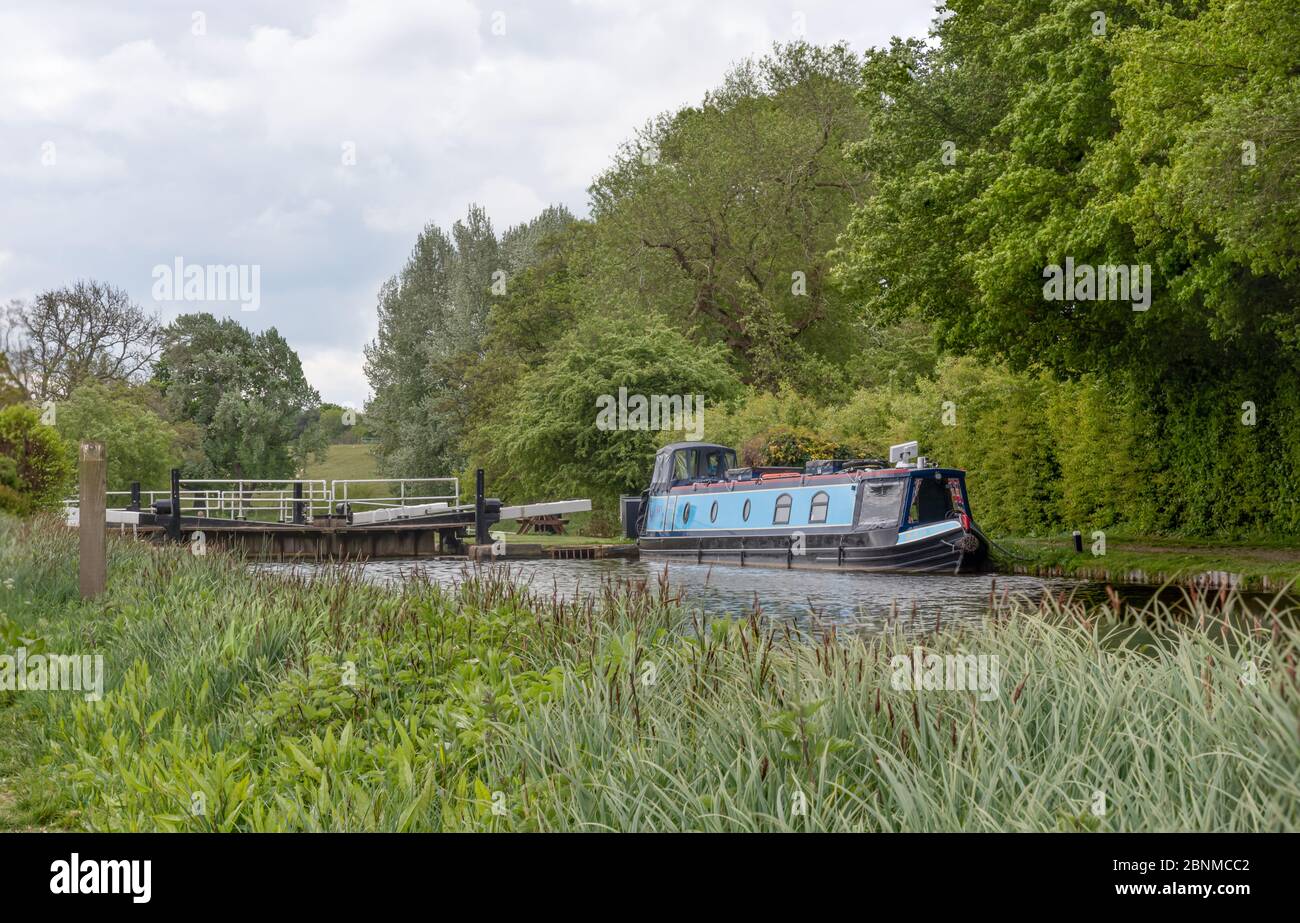Ripon canal lock hi-res stock photography and images - Alamy