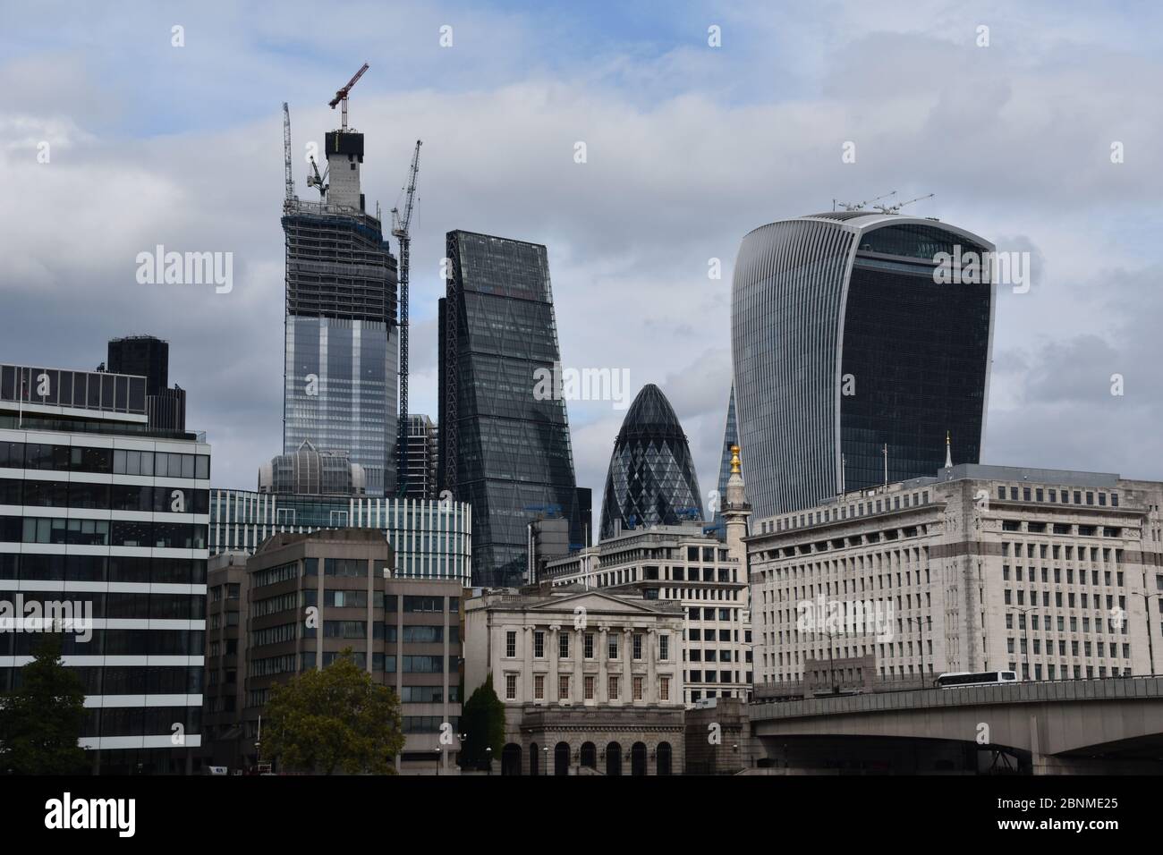 Famous iconic landmarks buildings in London, UK - Buildings including ...