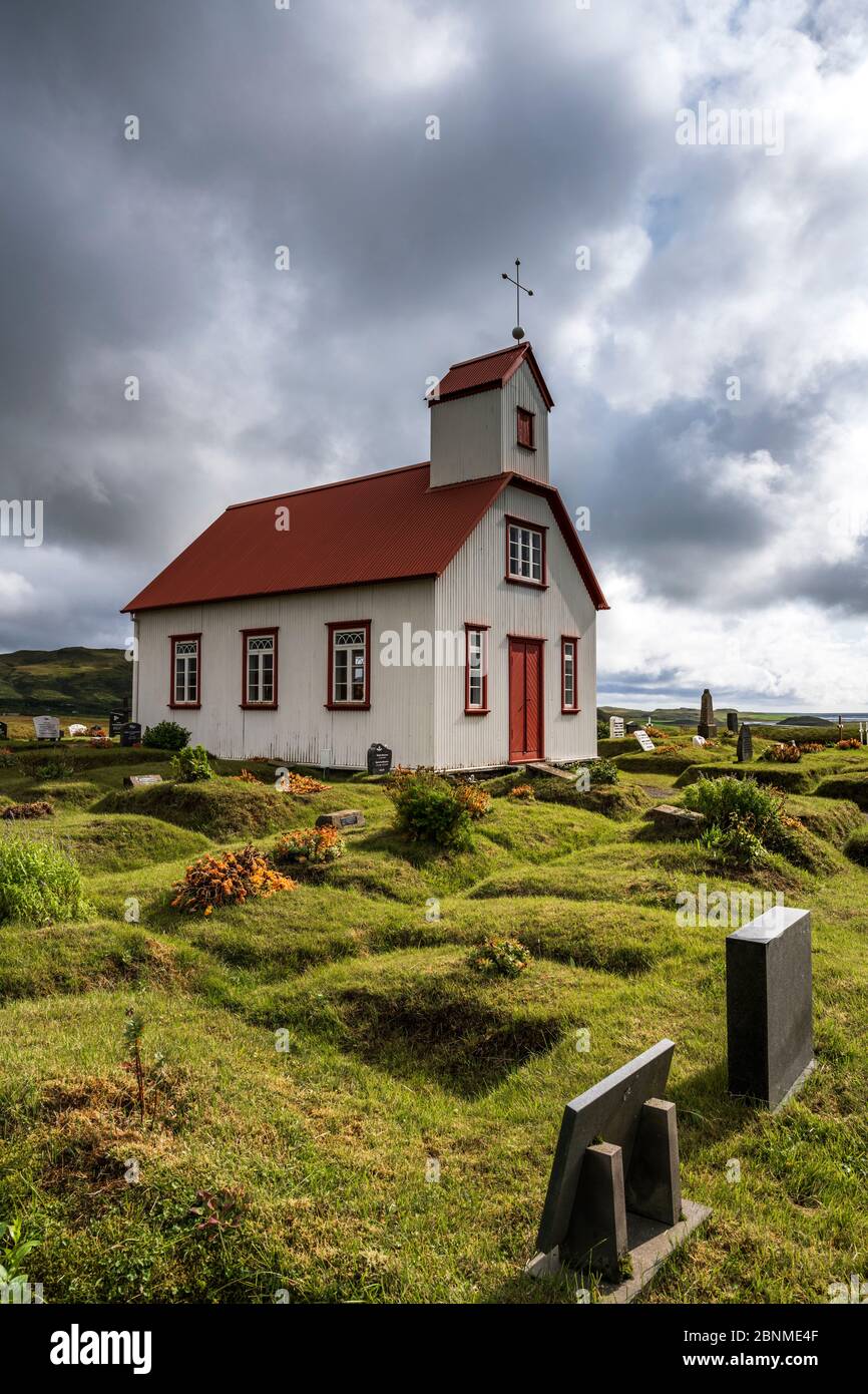 Traditional church hi-res stock photography and images - Alamy