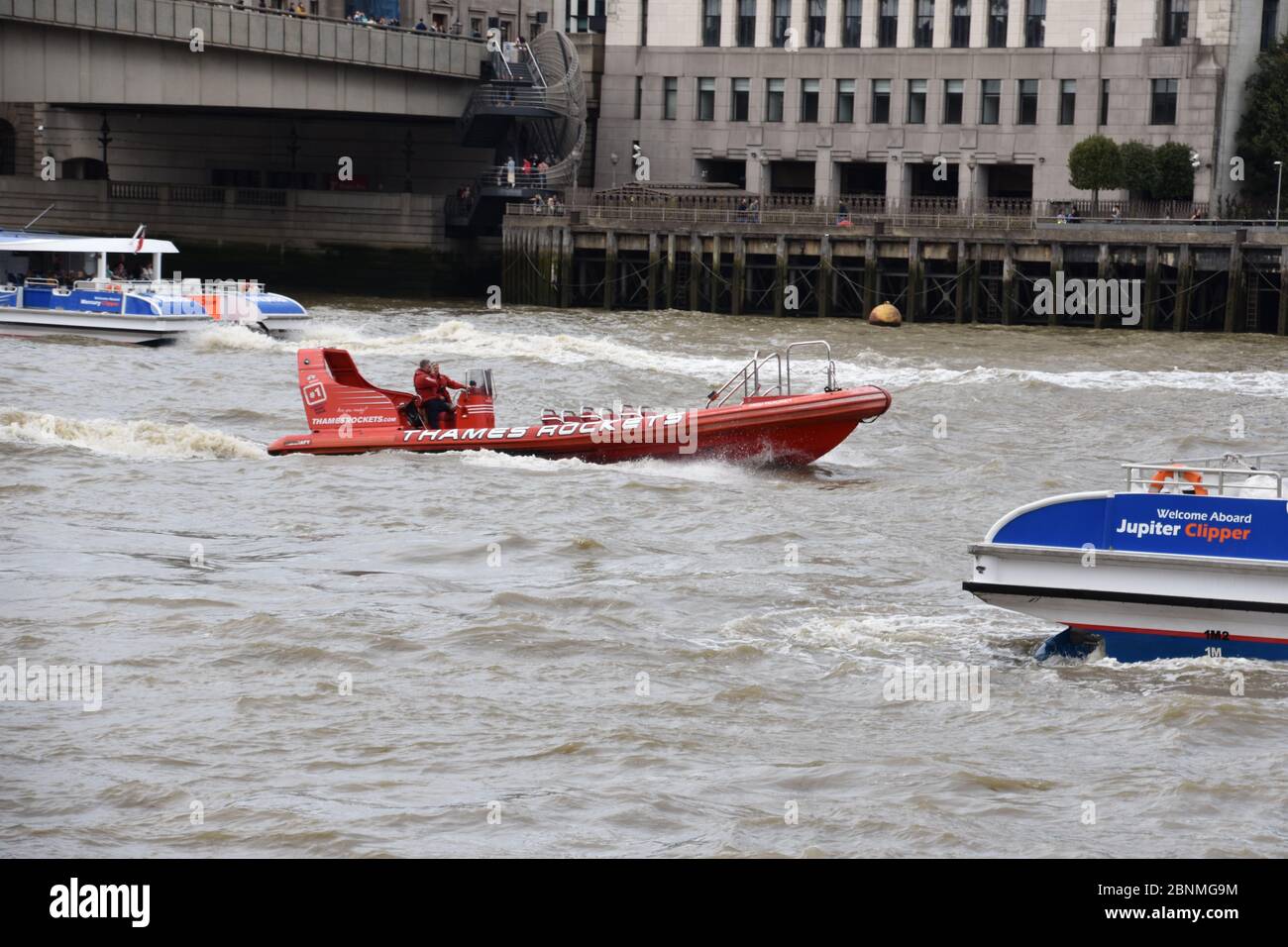Thames rockets sightseeing speedboat hi-res stock photography and ...