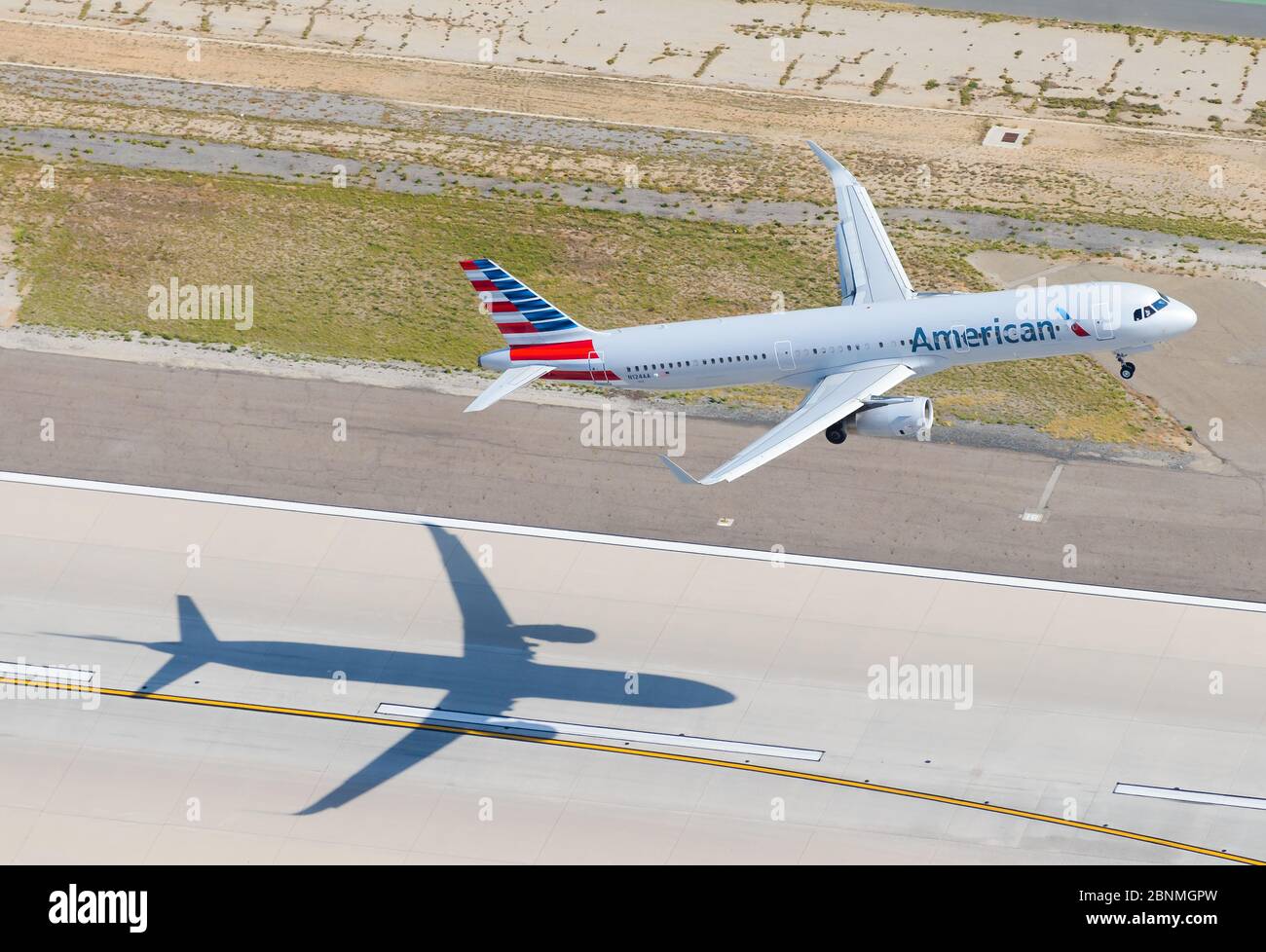 American Airlines Airbus A321 departure from Los Angeles Airport LAX ...