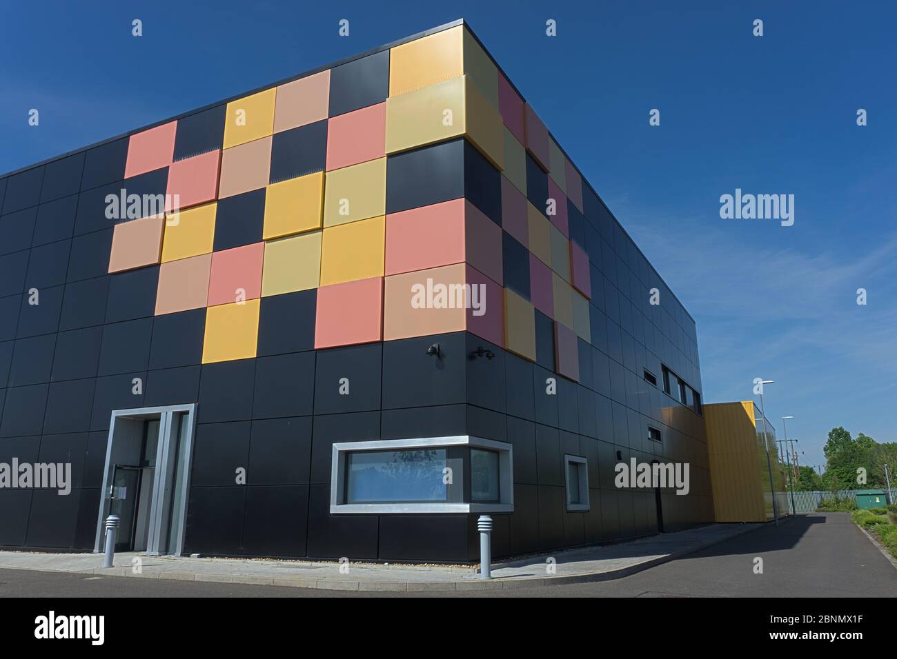 Data centre architecture hi-res stock photography and images - Alamy