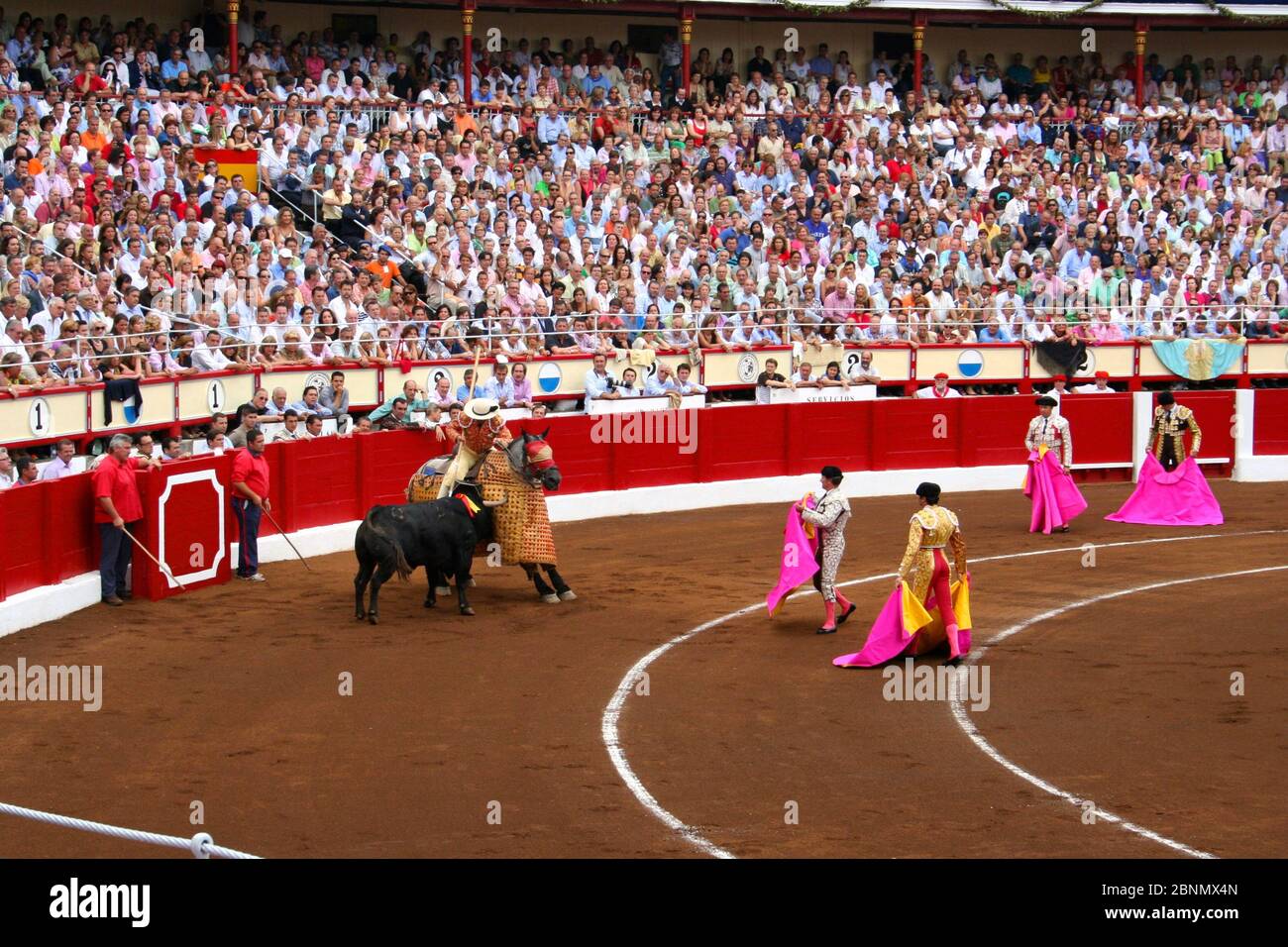 Bull charging spain hi-res stock photography and images - Alamy