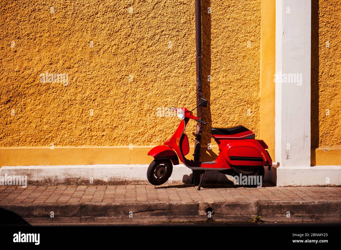 Motorbike on street in rome hi-res stock photography and images - Alamy