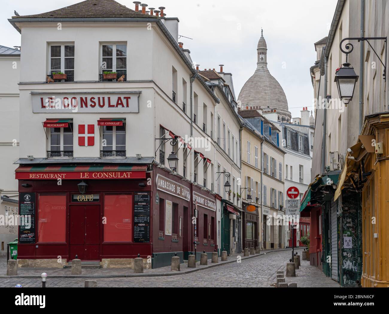 Restaurant le consultat hi-res stock photography and images - Alamy
