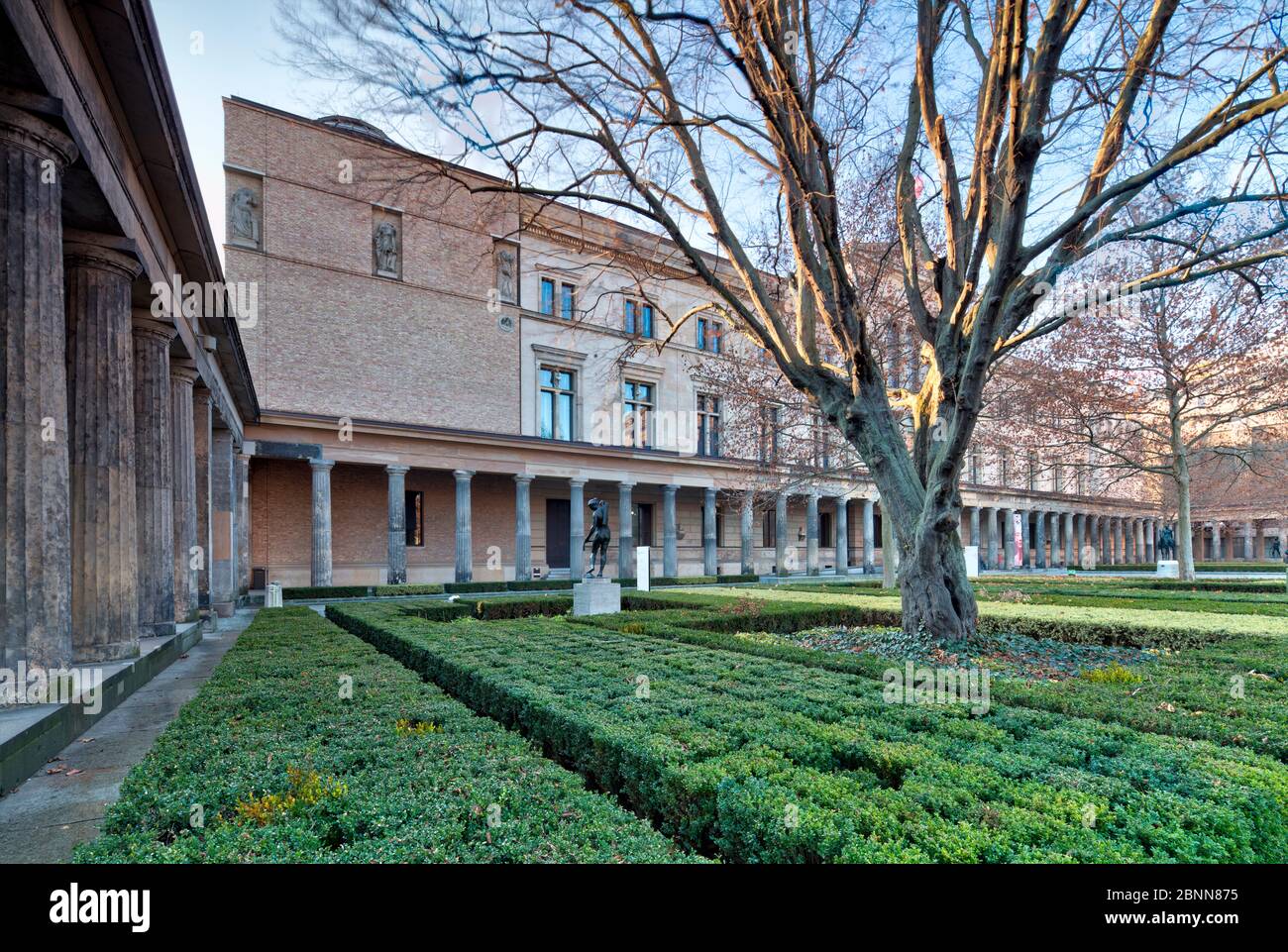 Alte Nationalgalerie, Altes Museum, inner courtyard, garden colonnades ...
