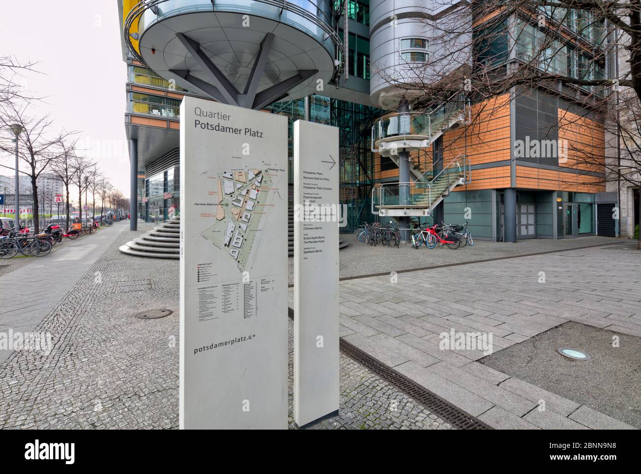 Quartier Potsdamer Platz, arcades, house facades, architecture, city ...