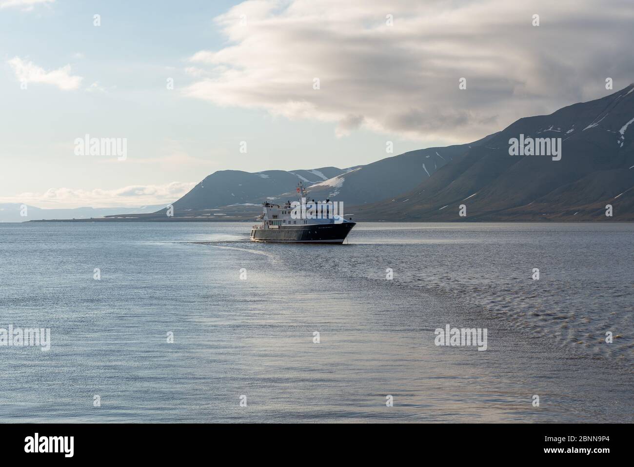 Super luxury yacht in Arctic sea near Longyearbyen, Svalbard ...