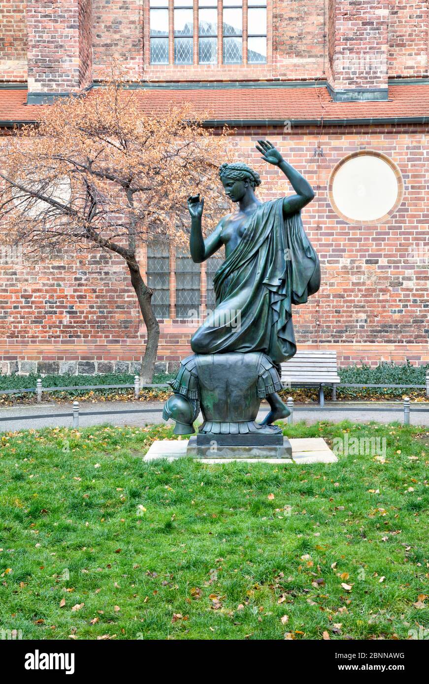 Bronze statue klio / Clio, the muse of history, Albert Wolff, 1876 ...