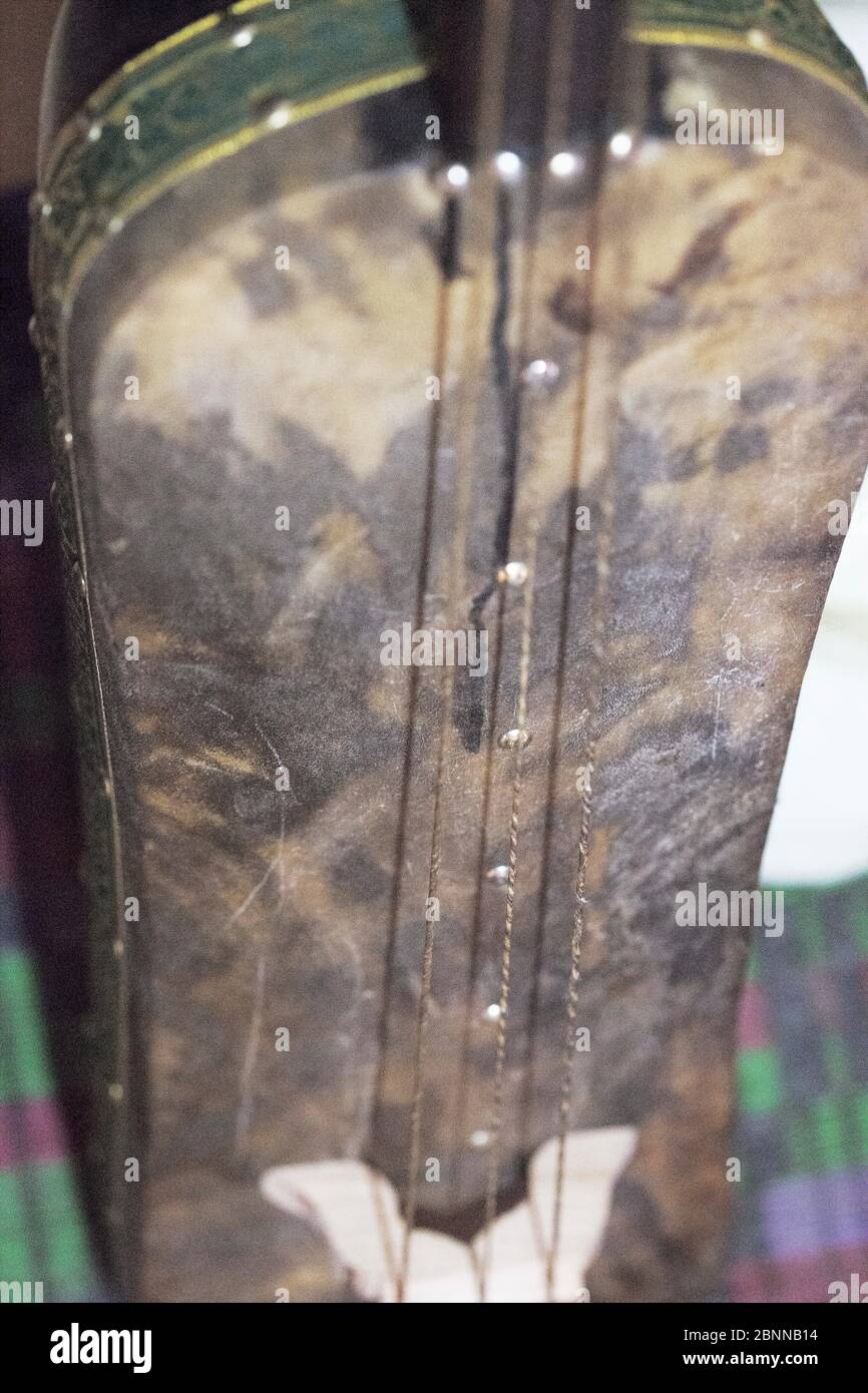 Moroccan Guemri - Sintir instrument, Marrakesh Stock Photo - Alamy