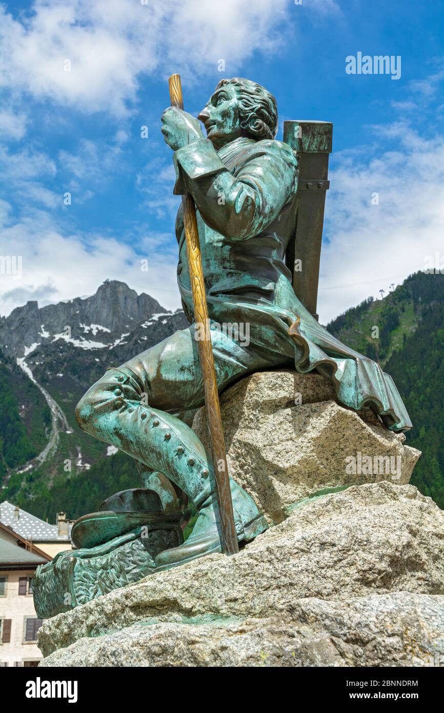 France, Chamonix, statue Michel-Gabriel Paccard (1757-1827), Savoyard ...