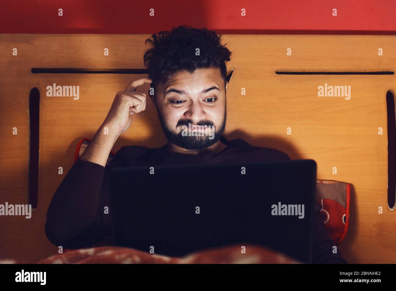 Man on computer dark room hi-res stock photography and images - Alamy