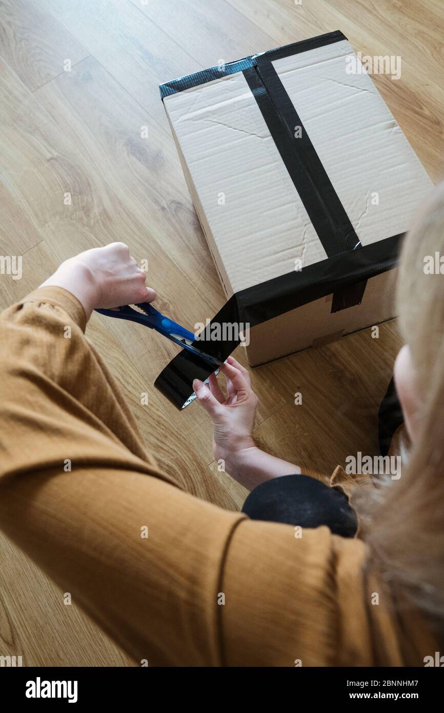 Letter box opening hi-res stock photography and images - Alamy