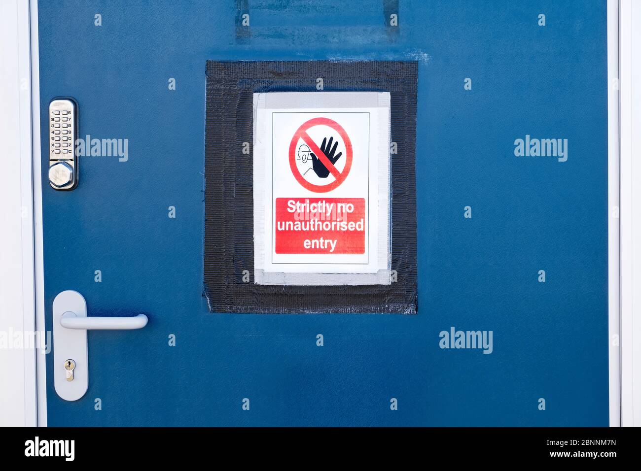Strictly no entry hi-res stock photography and images - Alamy