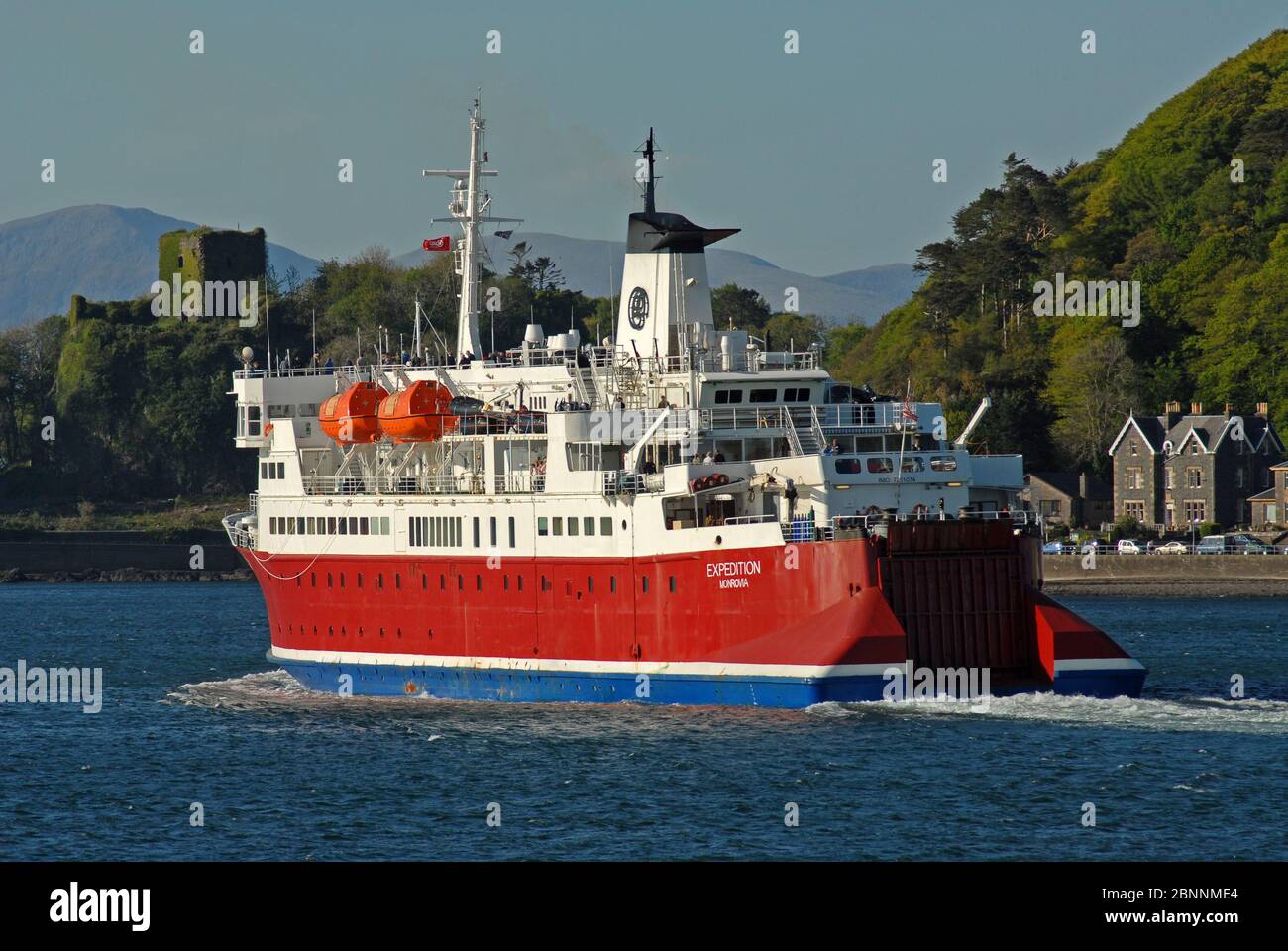 GAP Adventure Cruise ship EXPEDITION in OBAN BAY with DUNOLLIE CASTLE ...