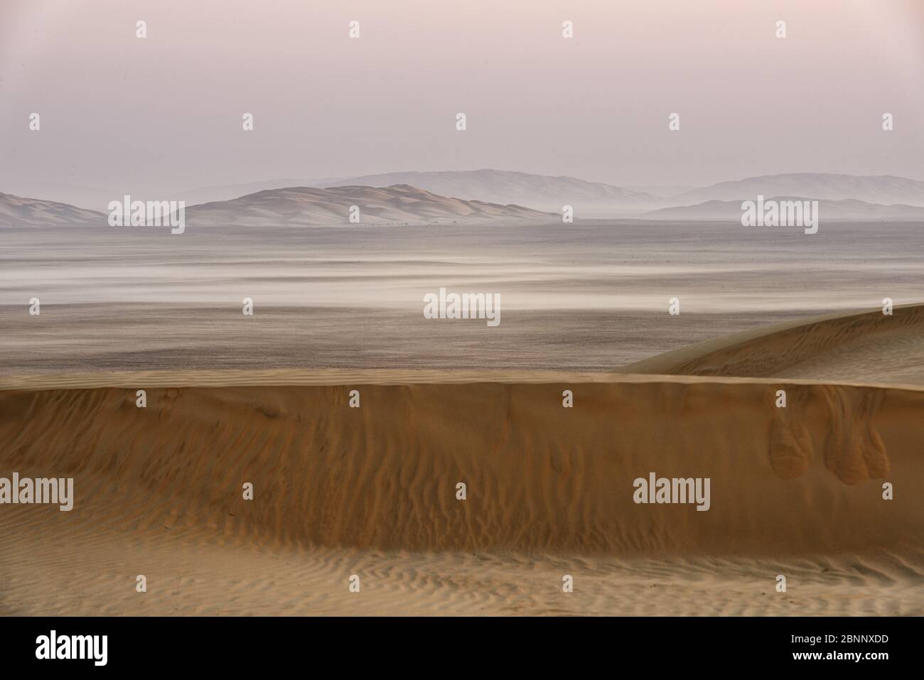 Fog Desert High Resolution Stock Photography and Images - Alamy