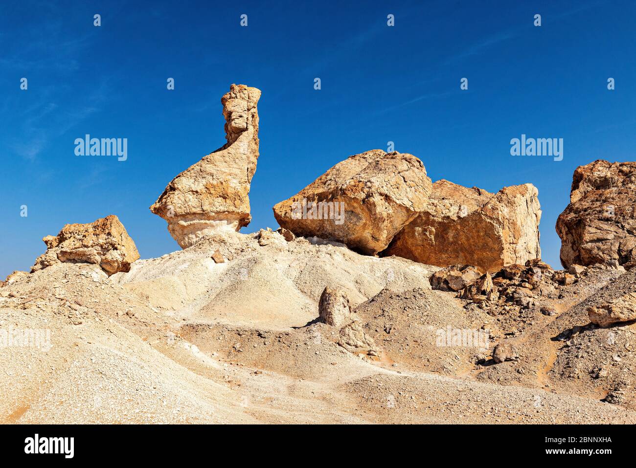 Desert, white desert, weathering, limestone, plaster, sculptures, blue ...