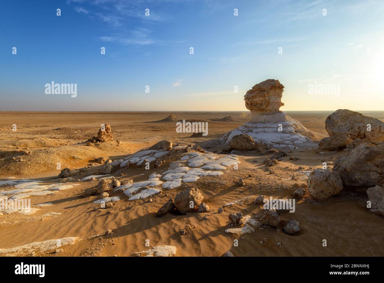 Desert, white desert, weathering, limestone, plaster, sculptures, blue ...