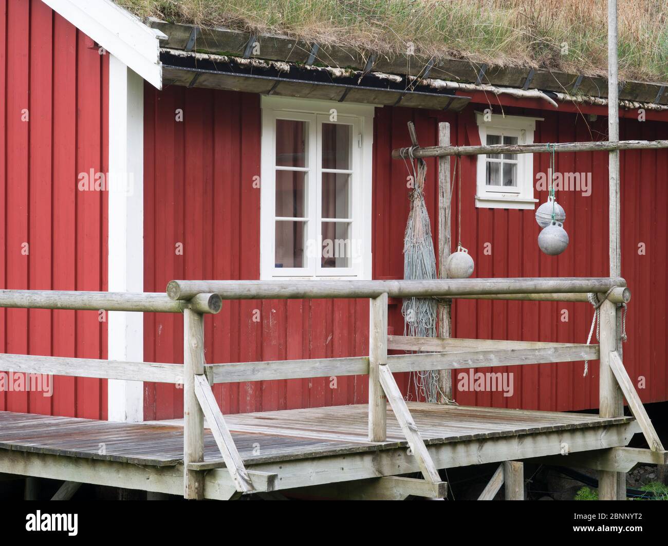 rote Fischerhäuser, Rorbuer, Lofoten, Norway Stock Photo - Alamy