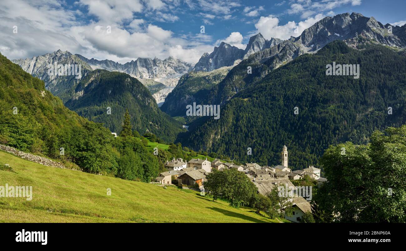 View of the village of Soglio, Bregaglia, Graubünden, Switzerland Stock ...