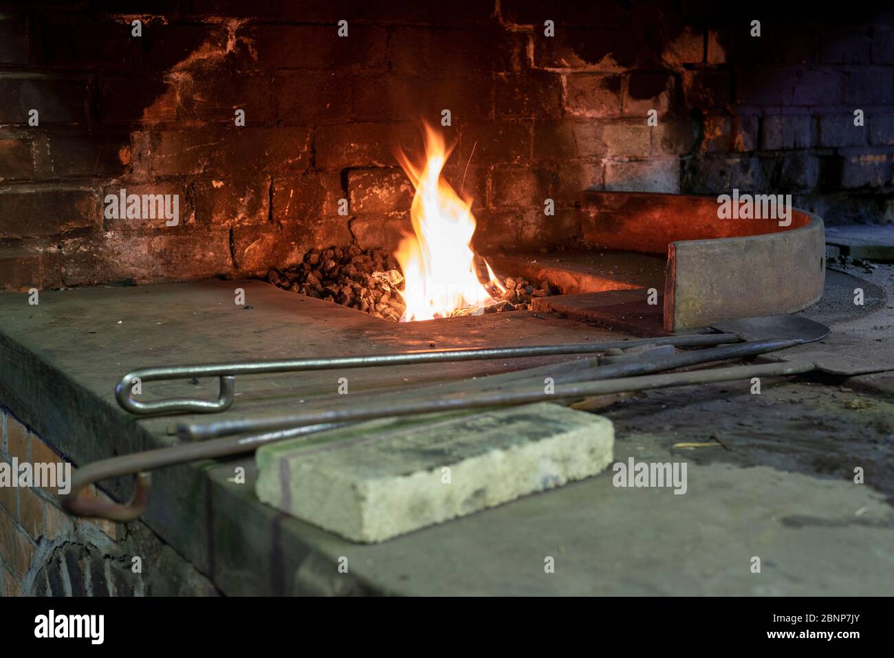 Teaching fire hi-res stock photography and images - Alamy