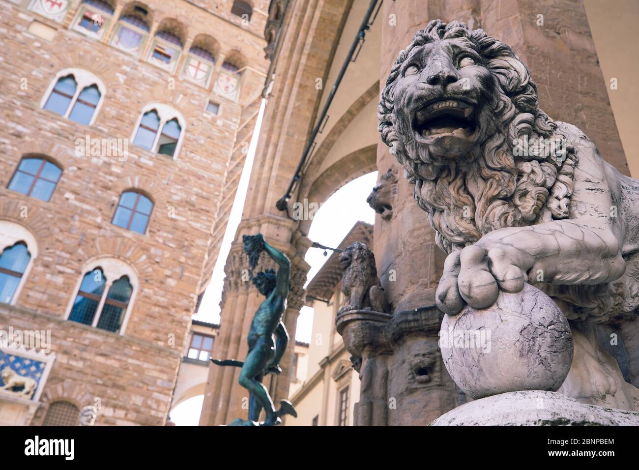 A statue in front of a building. High quality photo Stock Photo - Alamy